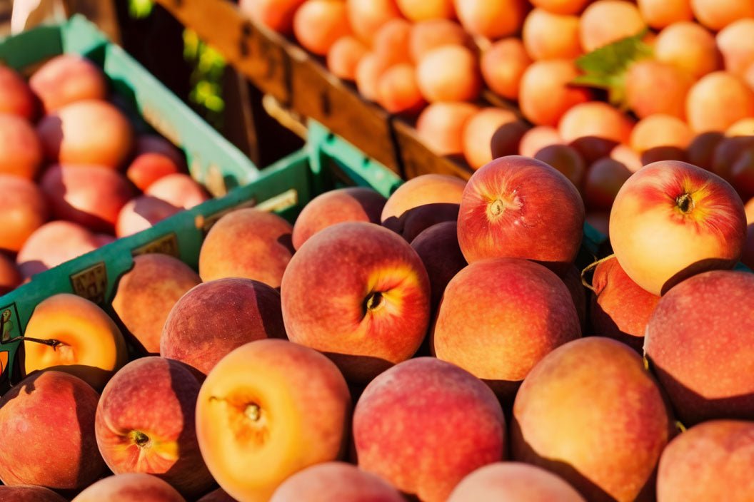 How to Cut a Peach: The Ultimate Guide – santokuknives